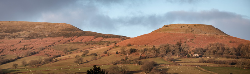 Pen Cerrig-calch Mountain Information